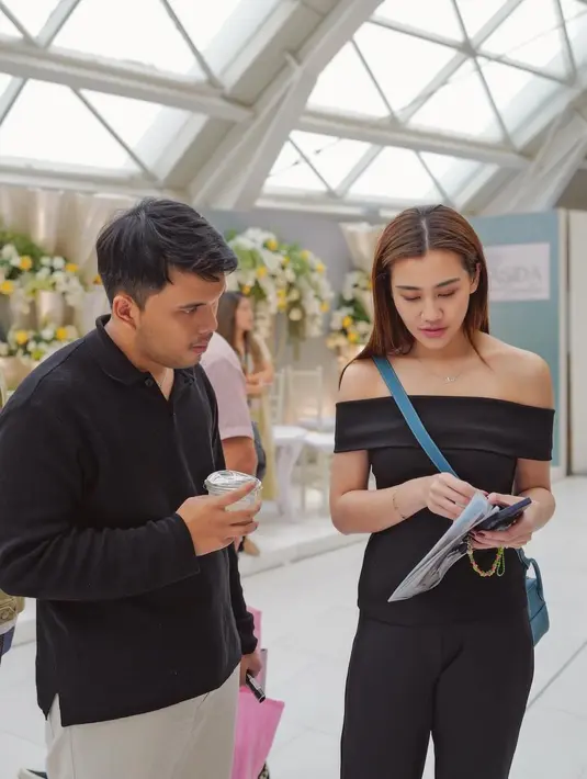 Potret Aaliyah Massaid dan Thariq Halilintar Sibuk Siapkan Pernikahan ...