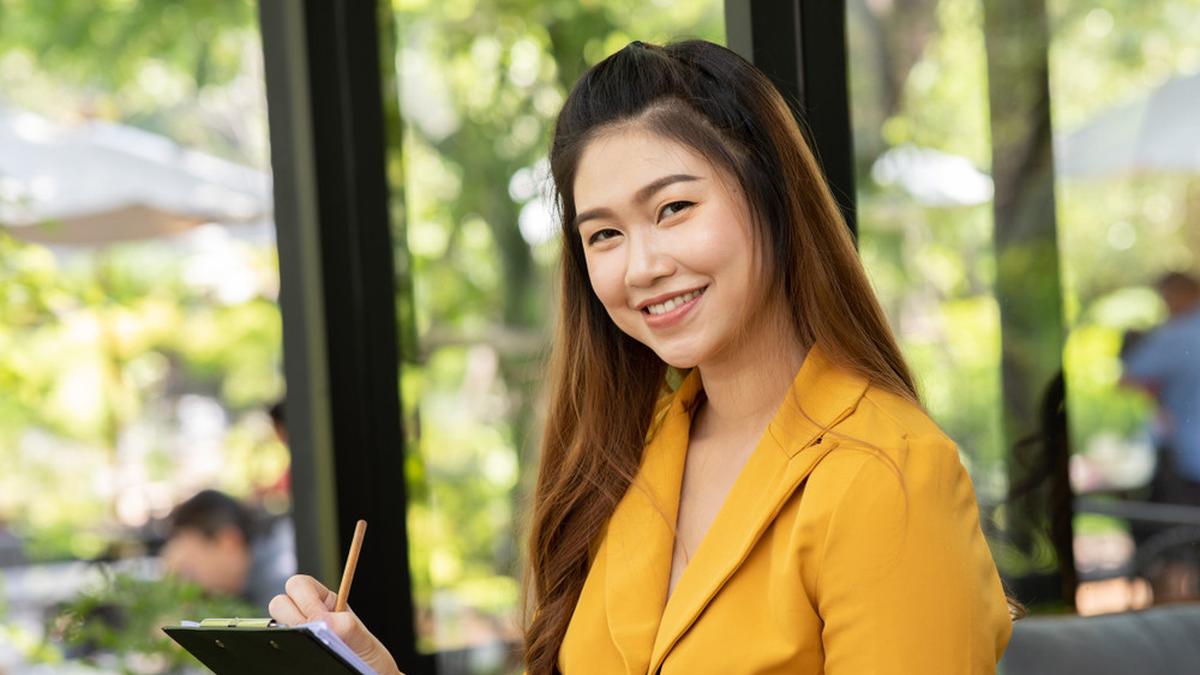 6 Tanda Kamu Alpha Woman yang Dikagumi Sesama Perempuan - Lifestyle ...