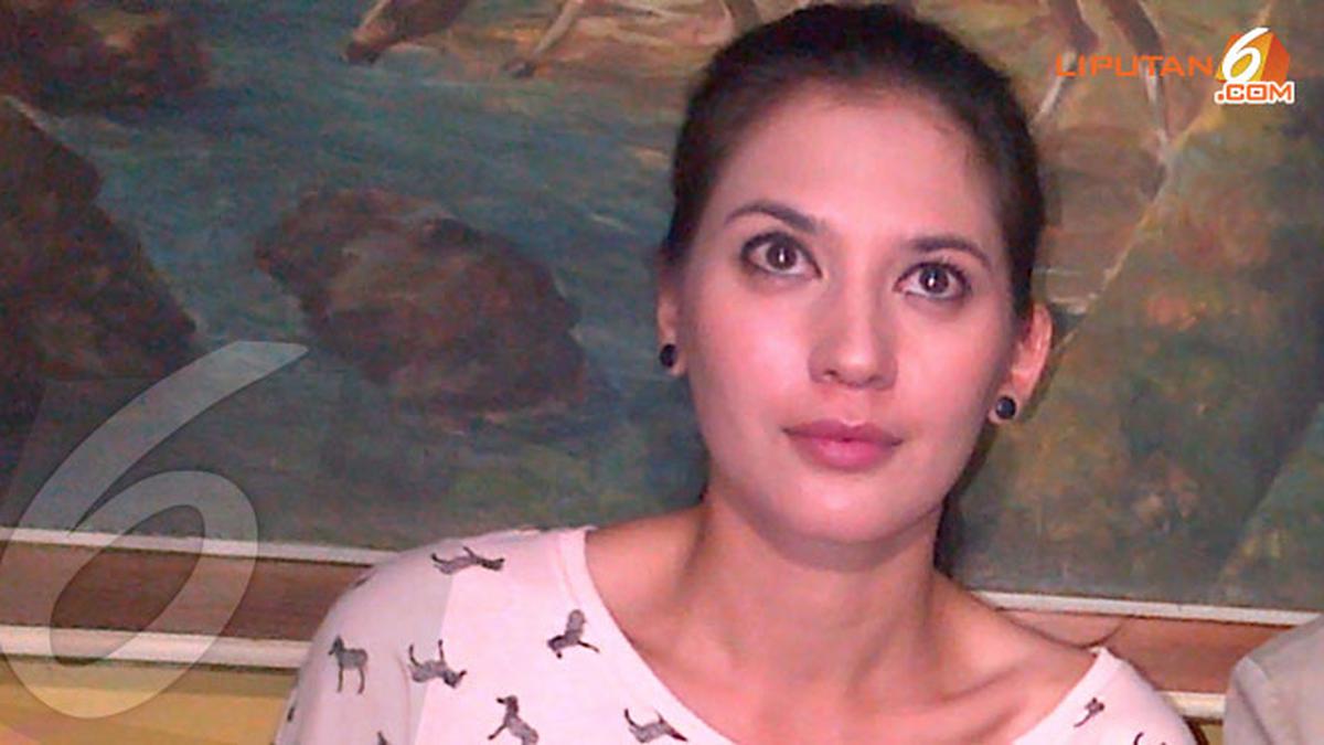 Doyan Makan, Hannah Al Rasyid Tak Bisa Diet - ShowBiz Liputan6.com