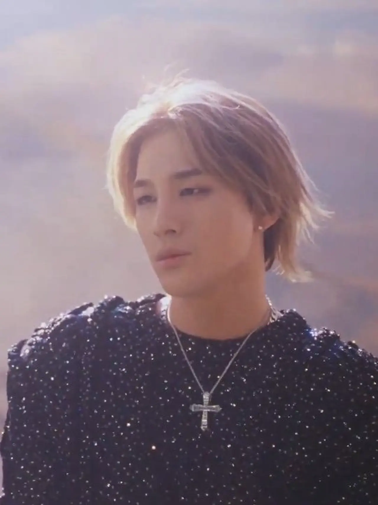 Taeyang Gabung di The Black Label dan Daesung Tinggalkan YG ...