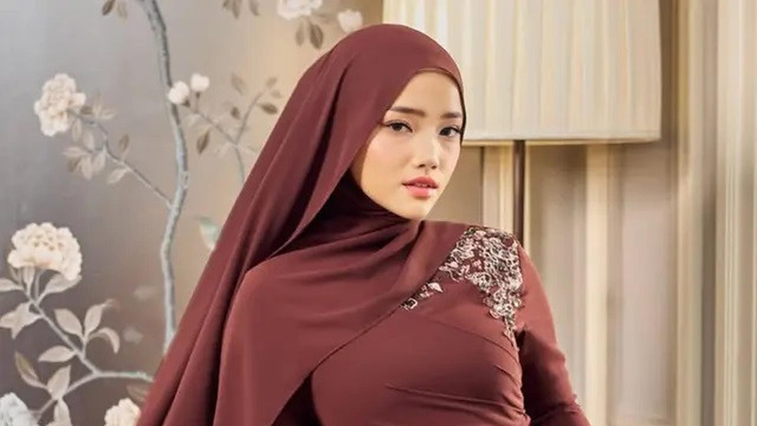 Fakta Menarik Burgundy: Warna Merah Mewah yang Memikat
