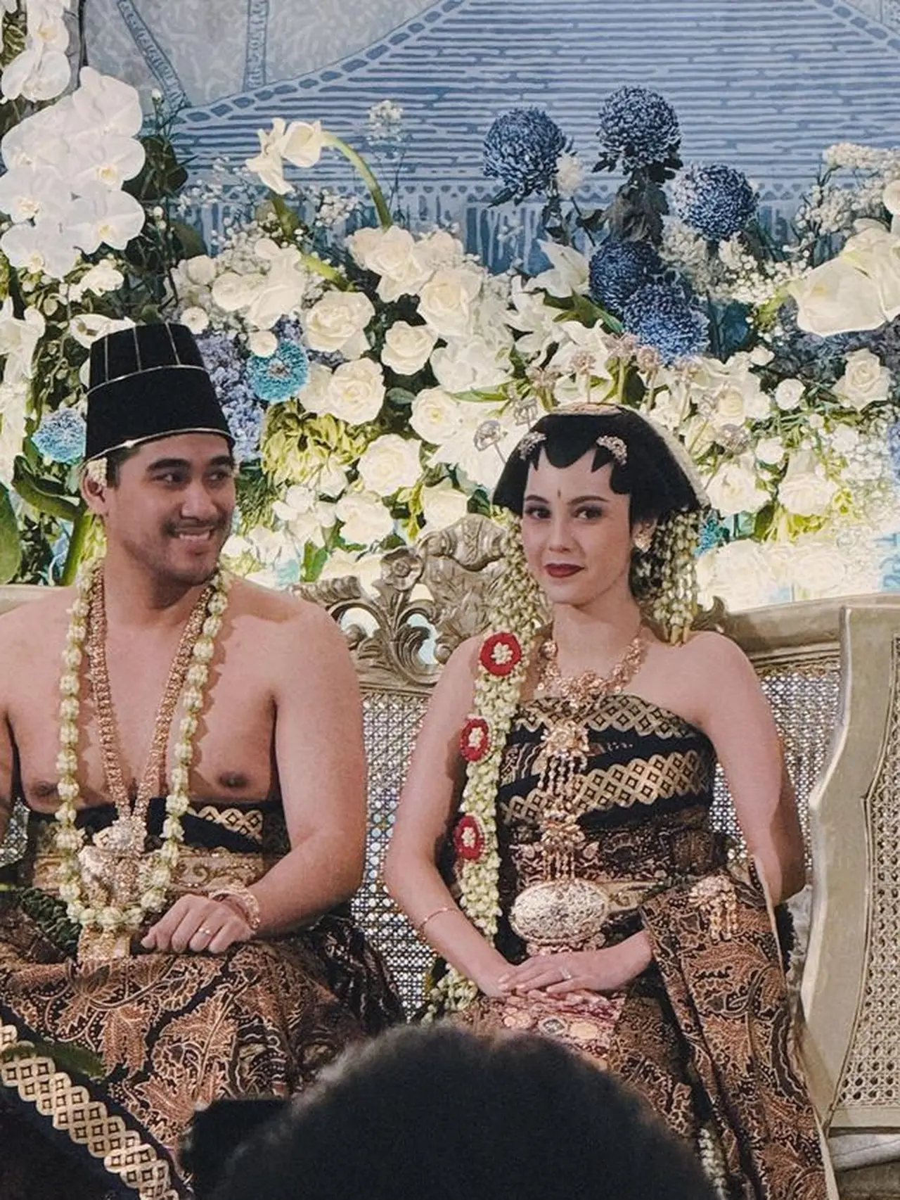 Punya Wajah Bule, 6 Potret Artis Anggika Bolsterli Resmi Menikah dengan Omar Armandiego Kenakan ...