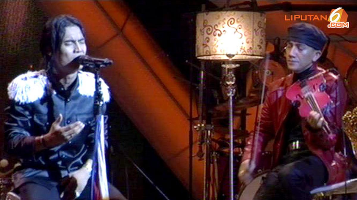 VIDEO: Setia Band Sukses Suguhkan Konser Hebat dan Spektakuler ...