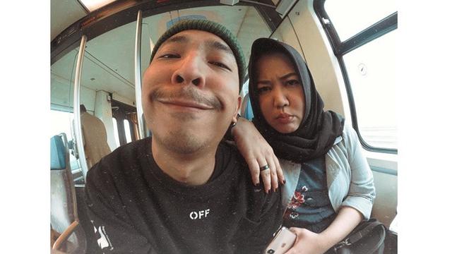 Hamil Anak Pertama, Begini 6 Potret Harmonisnya Risa Saraswati dan Suami - Hot Liputan6.com