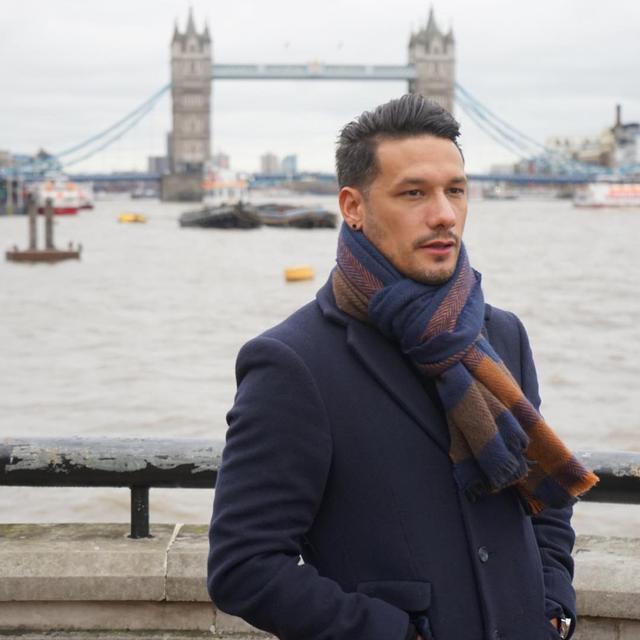 Lebih Dekat dengan Raphael Maitimo, Pesepakbola yang Dekat dengan Agnez ...