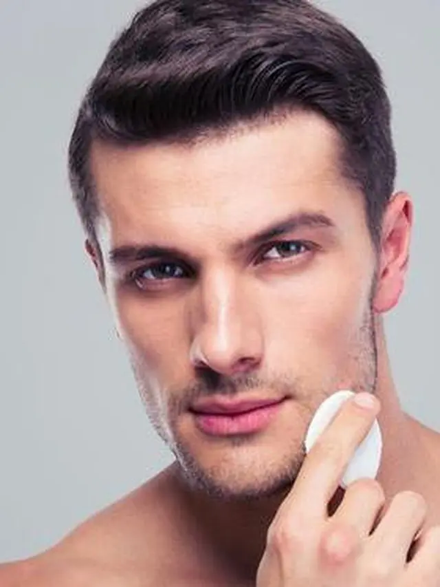 Deretan Artis Pria yang Menyukai Produk Perawatan Kulit - Fashion ...