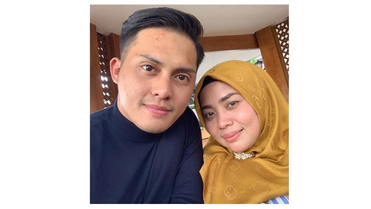 Ulang Tahun, Muzdalifah Dapat Kado Mahal dari Suami - ShowBiz Liputan6.com