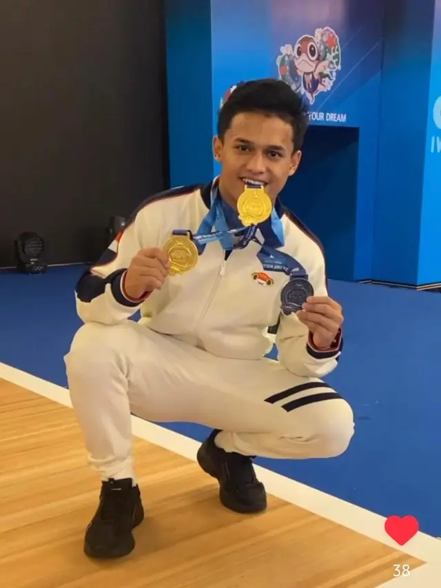 Bikin Kejutan! Lifter Rizky Juniansyah Lolos ke Olimpiade 2024 - Ragam ...