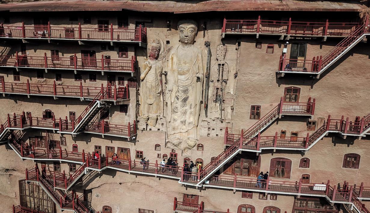 FOTO: Pemandangan Gua Gunung Maiji di Tianshui - Foto Liputan6.com