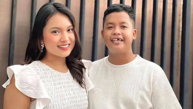 Potret Mesra Dustin Tiffani dan Ditha Rizky Amalia, yang Kini Resmi ...
