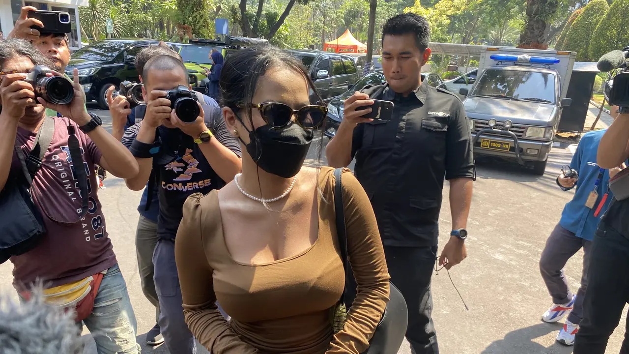 4 Kabar Terkini Siskaeee, Selebgram Pemeran Film Porno Lokal yang Jadi Tersangka - News Liputan6.com