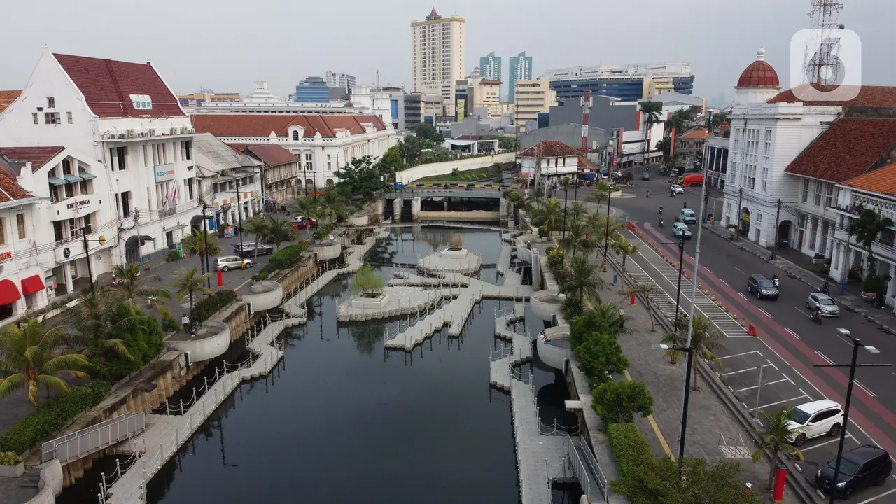 Kafe RODE Winkel, Ketika Toko Merah Bersolek Jadi Tempat Nongkrong Baru ...