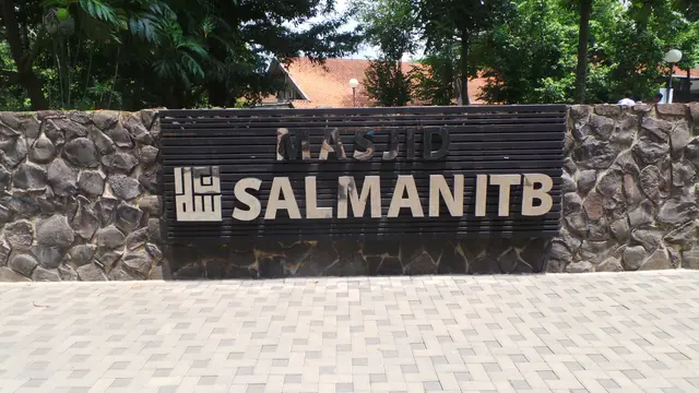 Puluhan Pasangan Sukses Taaruf di Masjid Salman ITB - Regional Liputan6.com