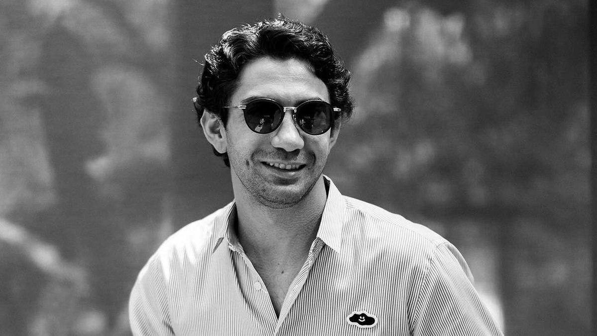 Reza Rahadian Akui Pernah Jatuh Cinta dengan Lawan Main: Itu Bikin ...