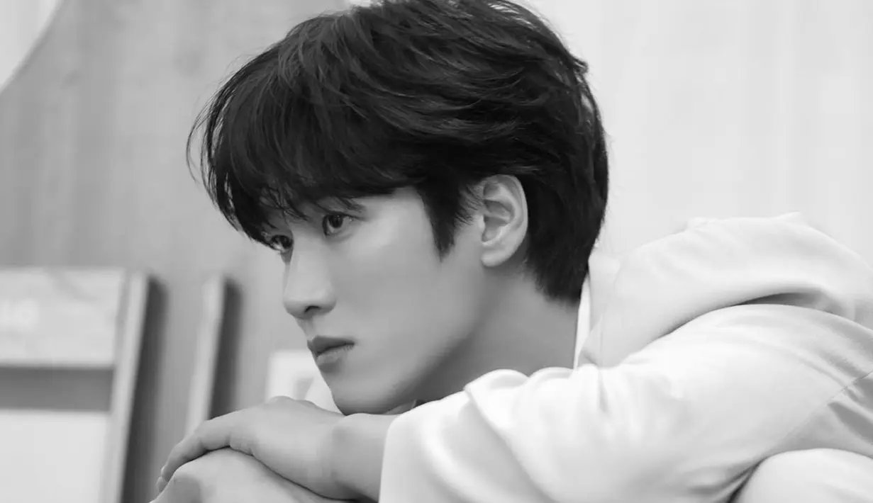 10 Potret Ahn Bo Hyun, Aktor Karismatik yang Luluhkan Hati Jisoo BLACKPINK - Photo Fimela.com