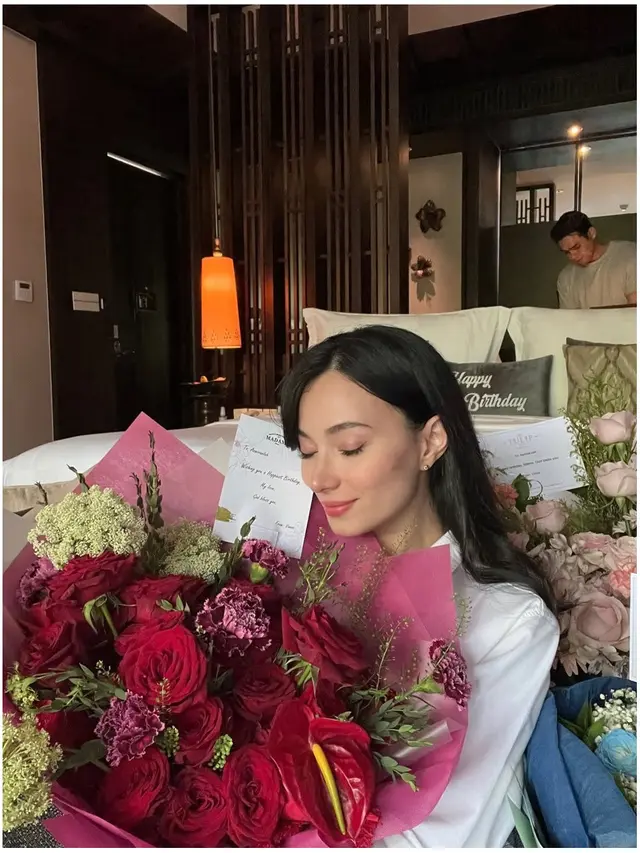 6 Potret Asmirandah Rayakan Ultah ke-36 Sambil Liburan di Bali ...