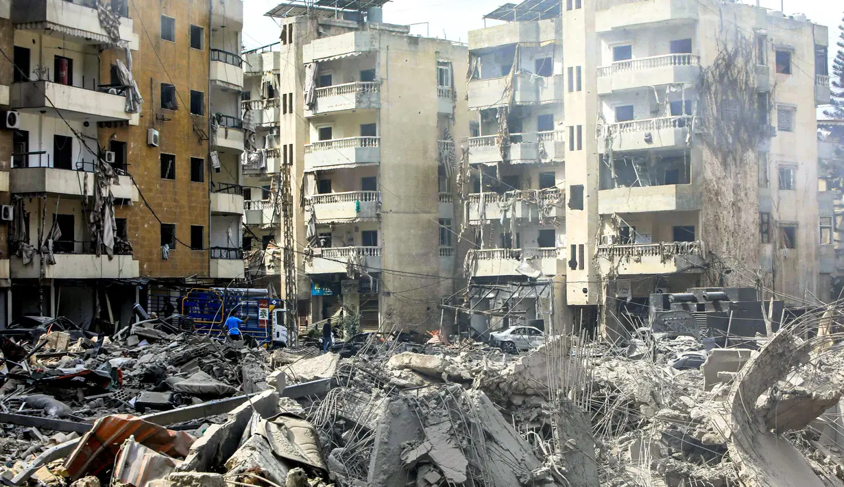 Serangan Israel Hantam Wilayah Kafaat Beirut - Foto Liputan6.com