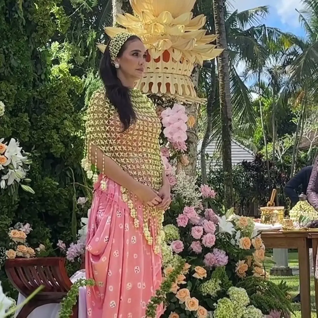 Siraman Luna Maya: Harmoni Tradisi Jawa dan Nuansa Bali yang Penuh Makna