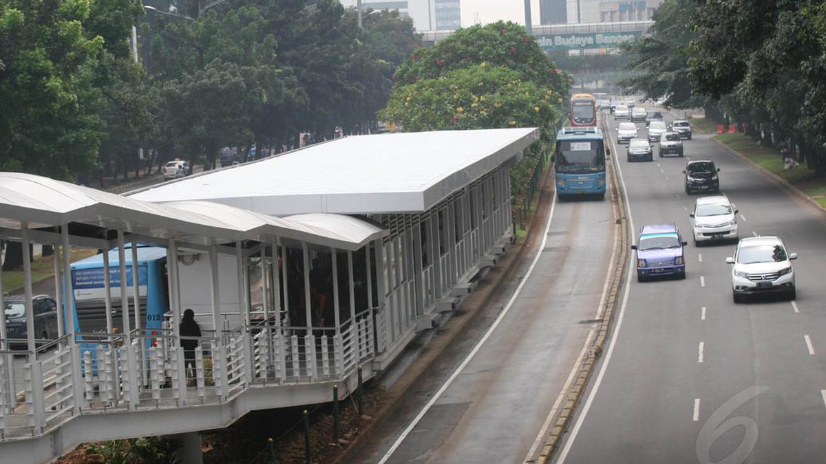 Halte Transjakarta Karet Baru Resmi Beroperasi