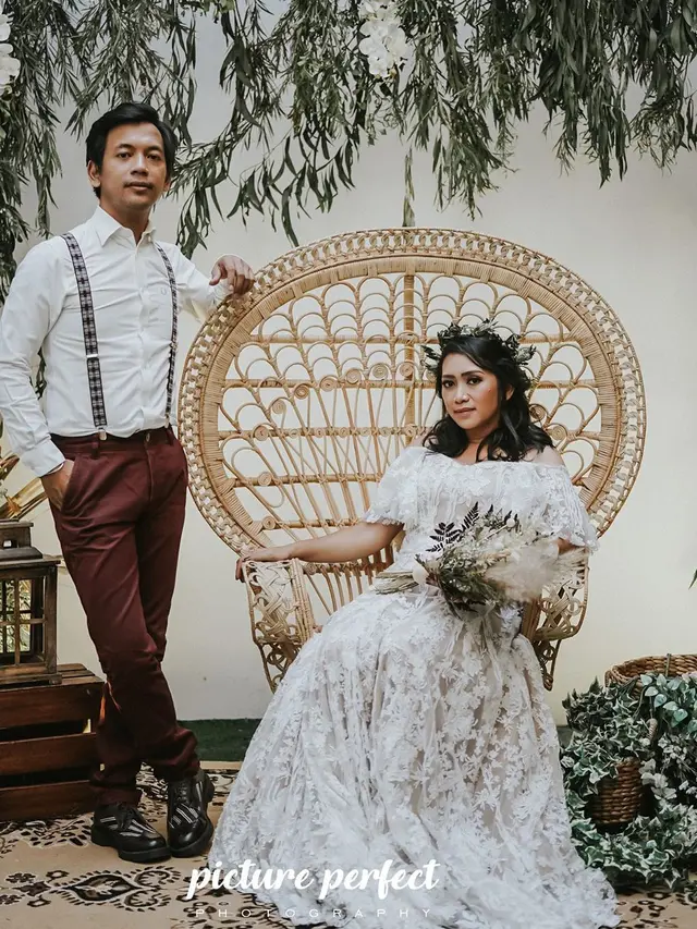 8 Tahun Menikah, Ini 6 Pemotretan Anniversary Rian D'Masiv dan Istri ...