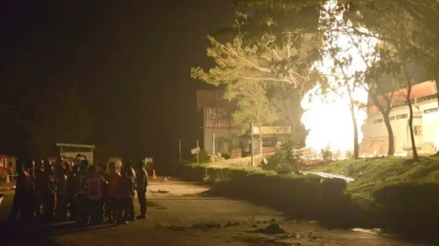 Sudah 2 Hari Masih Berkobar, Begini Skenario Padamkan Semburan Api di ...