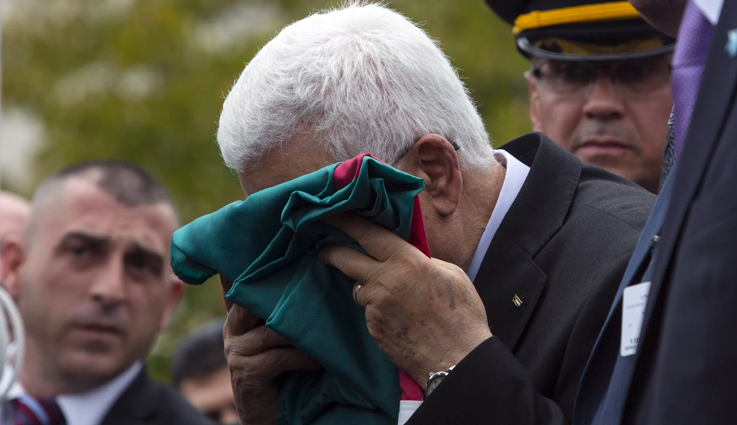 Akhirnya, Bendera Palestina Resmi Berkibar di Markas PBB - Foto ...