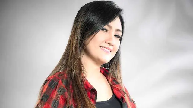 Yenni Ermella Takjub dengan Akting Meriam Bellina - ShowBiz Liputan6.com