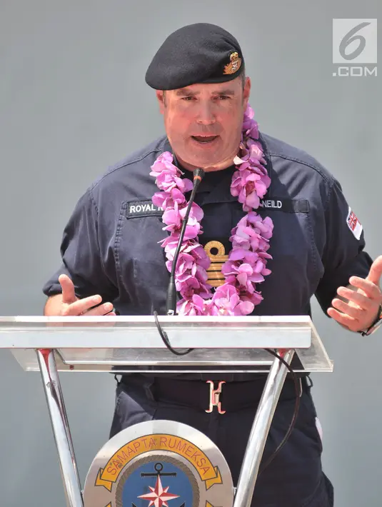 FOTO: Kapal Perang HMS Albion Bersandar di Jakarta - Foto Liputan6.com