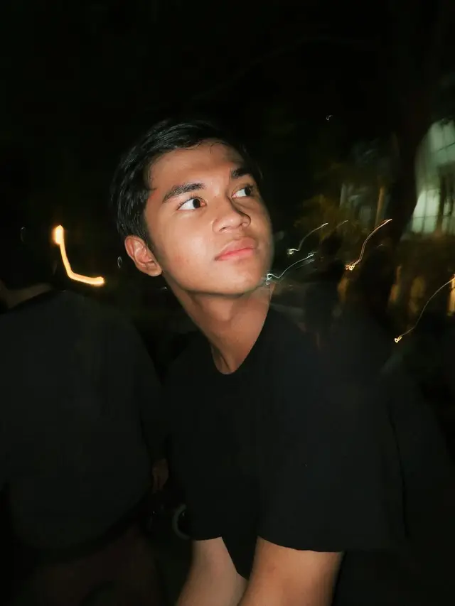 6 Fakta Muzakki Ramdhan Main Film Waktu Maghrib 2: Gaya Rambut Jamet ...