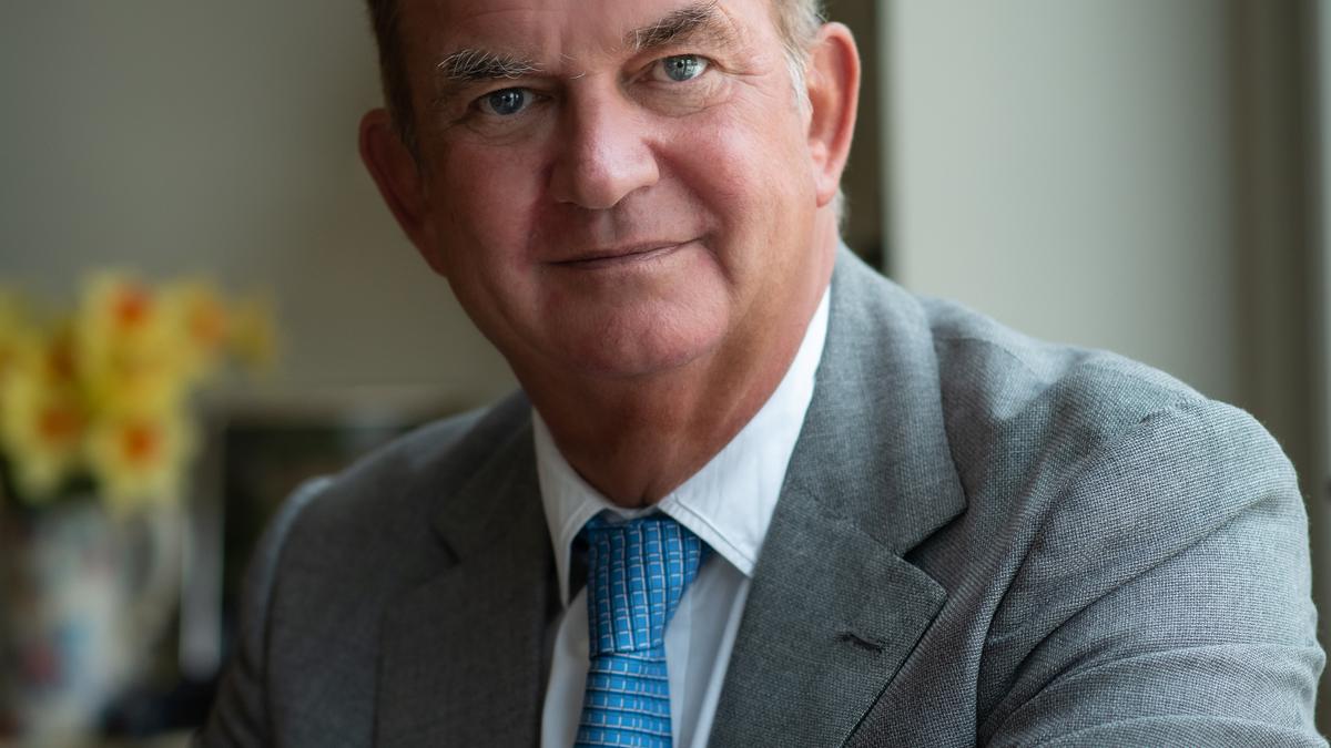 Diary Fimela: John Spence, Pendiri Karma Group dengan Ambisi Positif ...