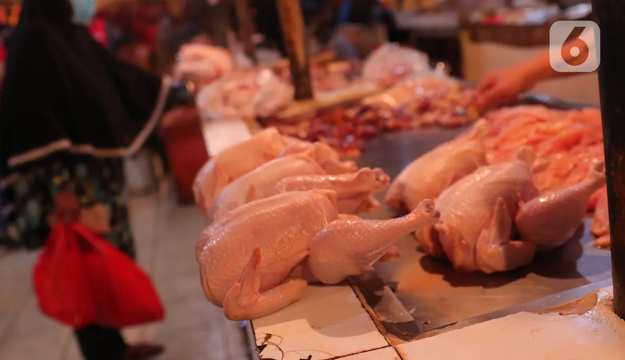 FOTO: Jelang Lebaran, Harga Daging Sapi dan Ayam Alami Kenaikan - Foto Liputan6.com