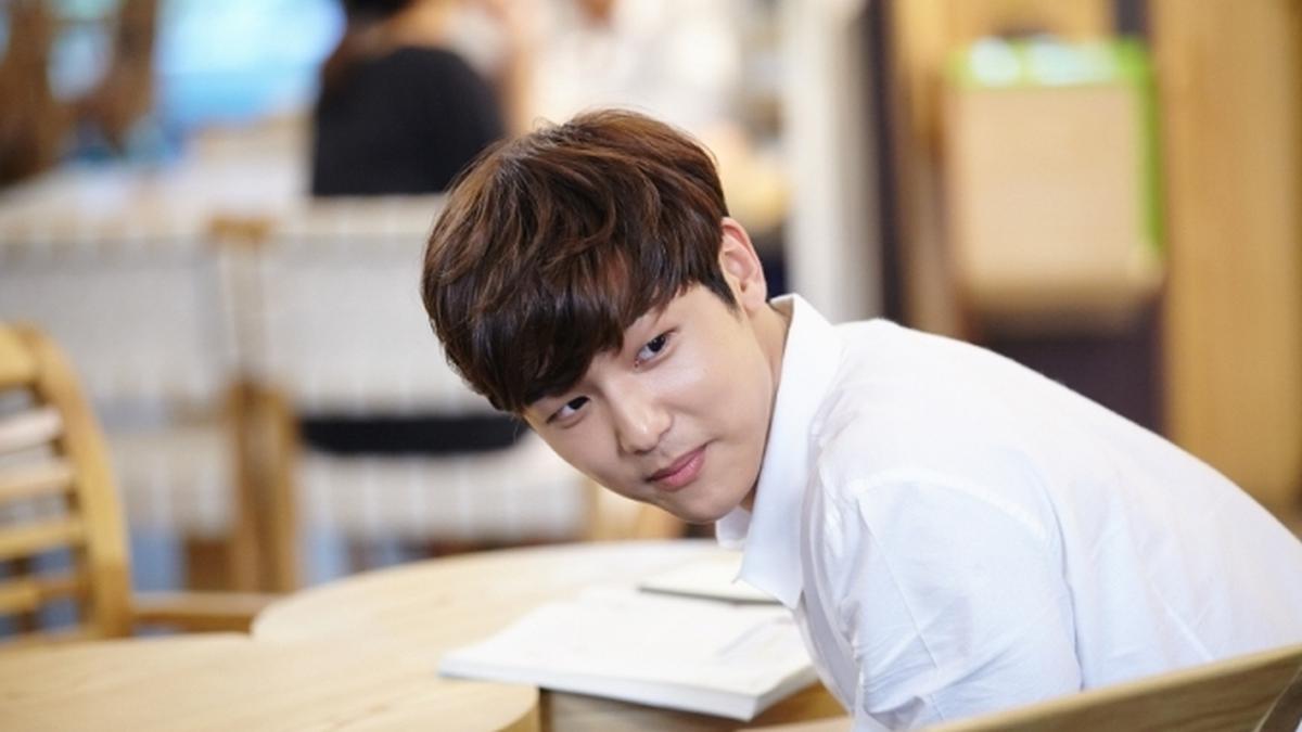 Kang Min Hyuk `CNBLUE` Buat Dua personel Girls Band Lumer - ShowBiz ...