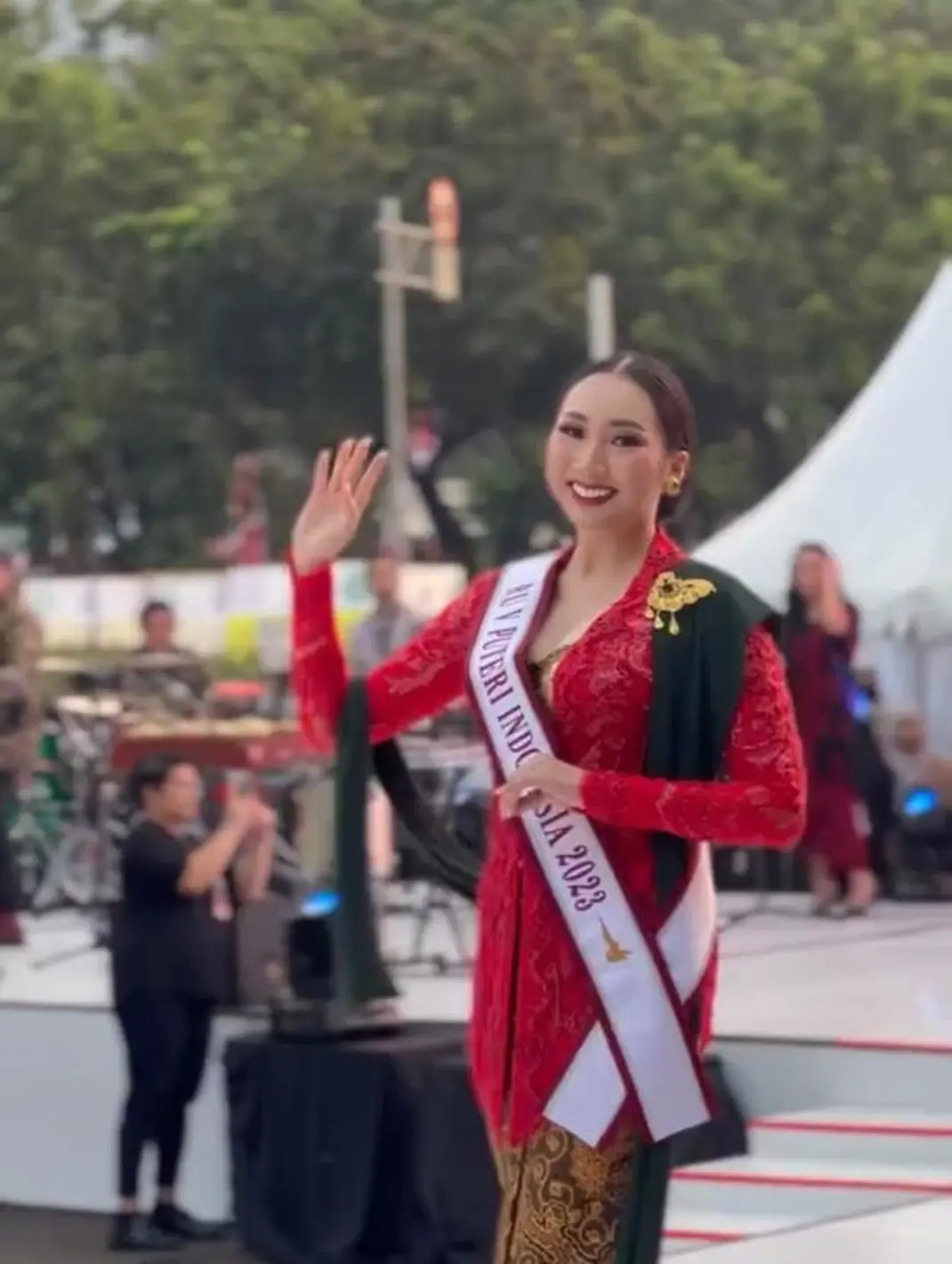 10 Potret Memukau Para Puteri Indonesia Pakai Kebaya di Istana ...