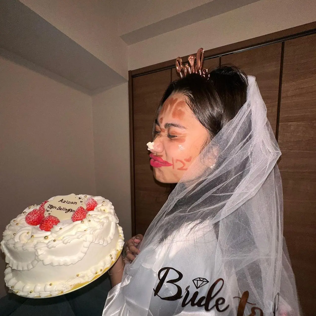 6 Potret Bridal Shower Azizah Salsha, Dikabarkan Menikah dengan Pratama ...