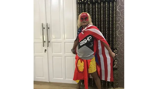 6 Gaya Sule dengan Rambut Terurai yang Bikin Pangling - Hot Liputan6.com