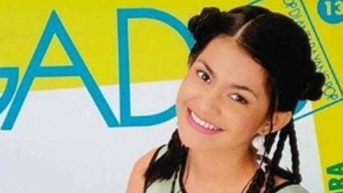 Foto Jadul Cut Tari Jadi Cover Model Majalah, Curi Perhatian - Foto ...