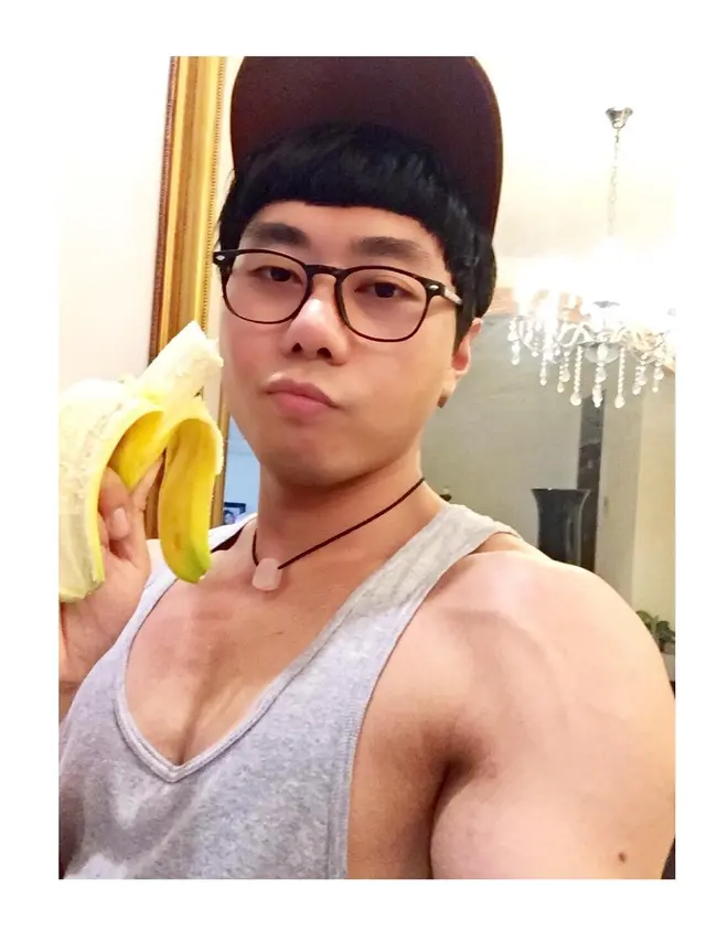 6 Potret Lawas Roy Kiyoshi, Penampilannya di Awal Karier Bikin Pangling ...