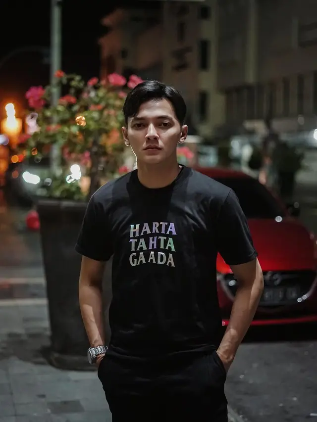 6 Potret Gaya Rambut Baru Dory Harsa, Disebut Mirip Oppa Korea - Hot ...