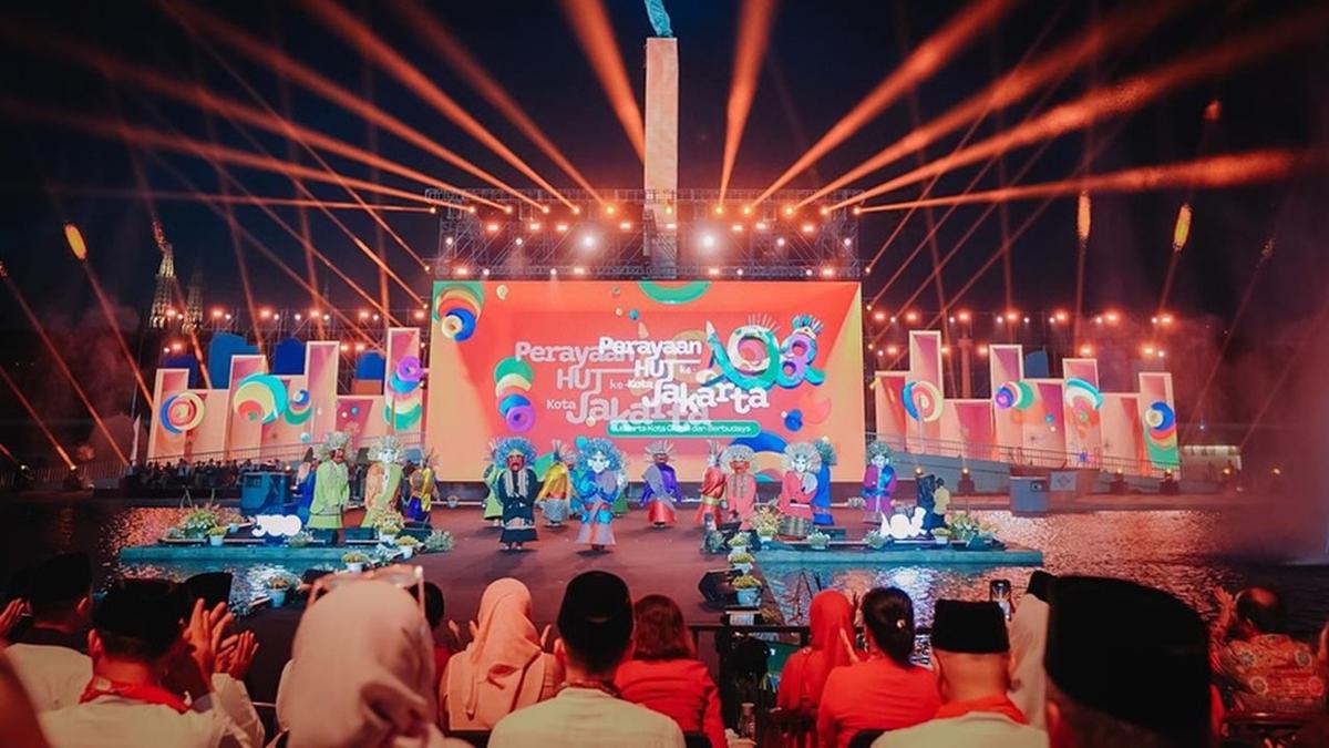 Antusiasme Warga Rayakan HUT ke-498 Jakarta, Datang ke Monas hingga ...
