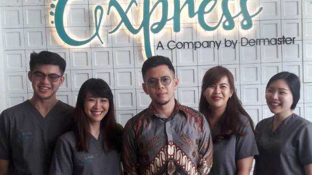 Grand Opening Klinik Kecantikan dengan DNA Salmon yang Terjangkau ...