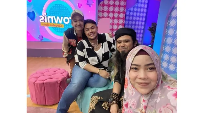 Jadi Istri Kedua, Ini 6 Potret Mesra Yuni LIDA dan Gus Samsudin - Hot ...