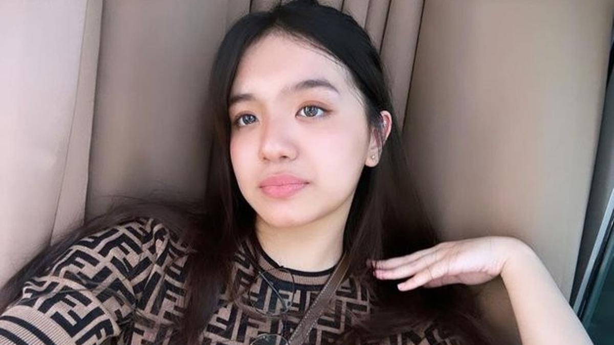 Beranjak Remaja, Ini 6 Potret Cantik Lovely Rumangkang Anak Angel Karamoy - Entertainment Fimela.com