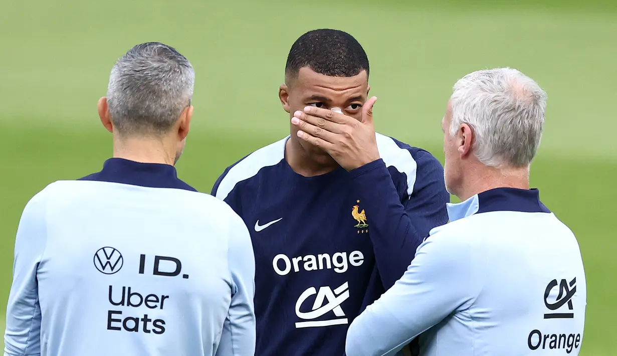 Kylian Mbappe Terlihat di Latihan Prancis untuk Pertama Kalinya Usai Patah Hidung - Foto ...