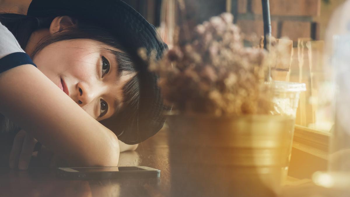 7 Ciri Orang yang Berhati Tenang dan Kalem, Pesonanya Begitu Menyenangkan