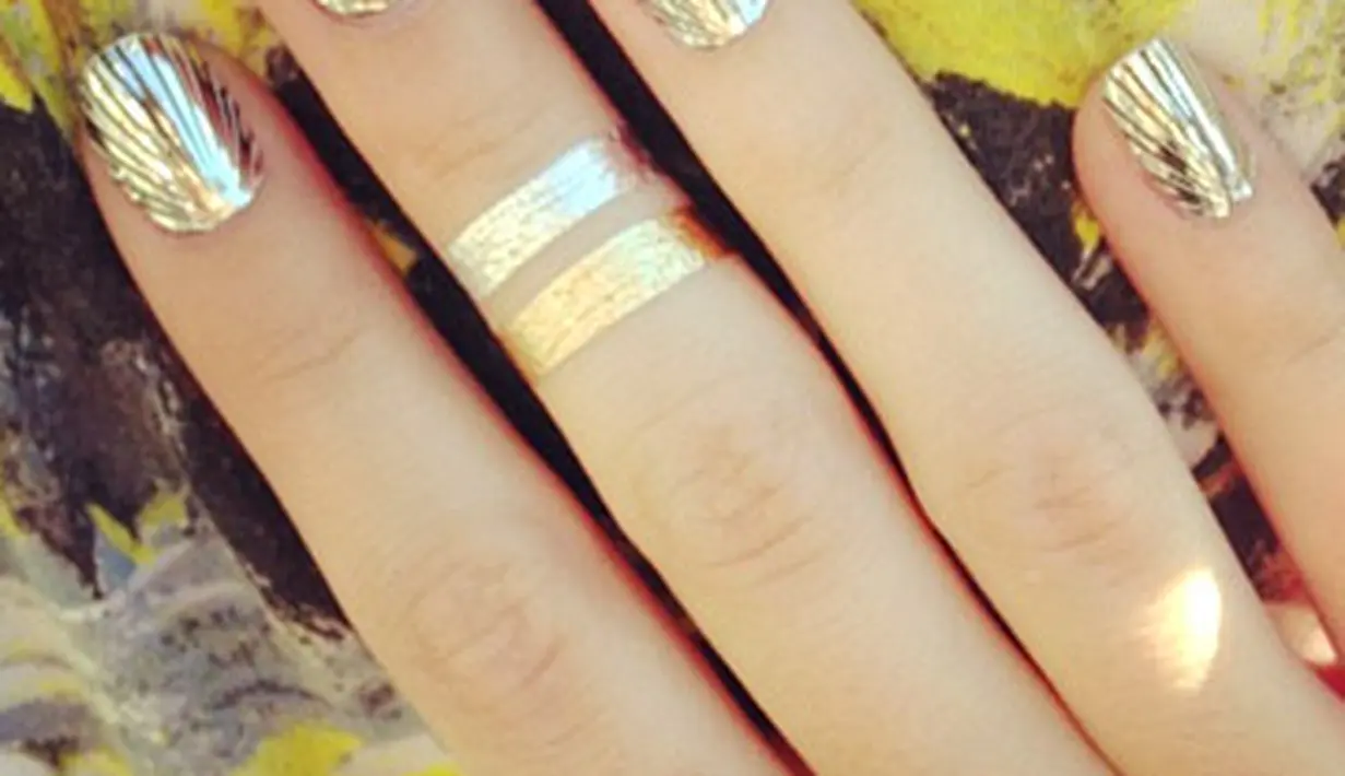 12 Model Tato Emas Temporary Yang Keren dan Mewah