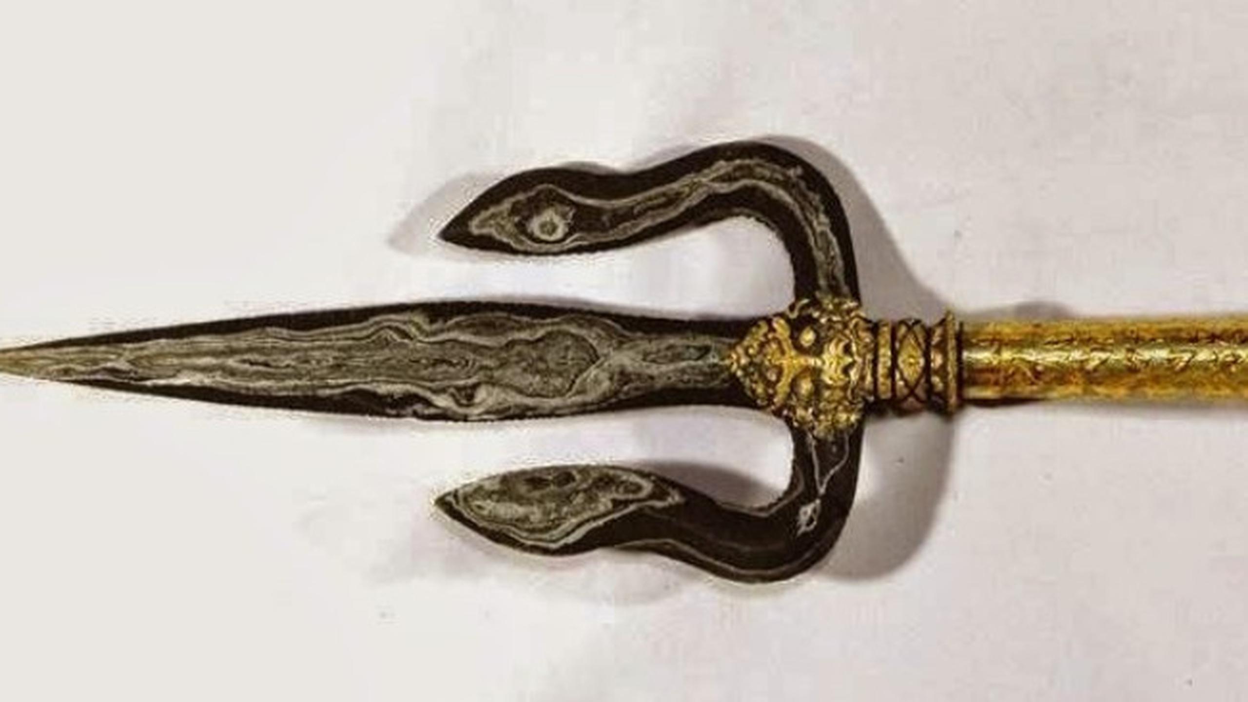 Tombak Trisula Senjata Tradisional Palembang Simbol Kekuasaan hingga ...