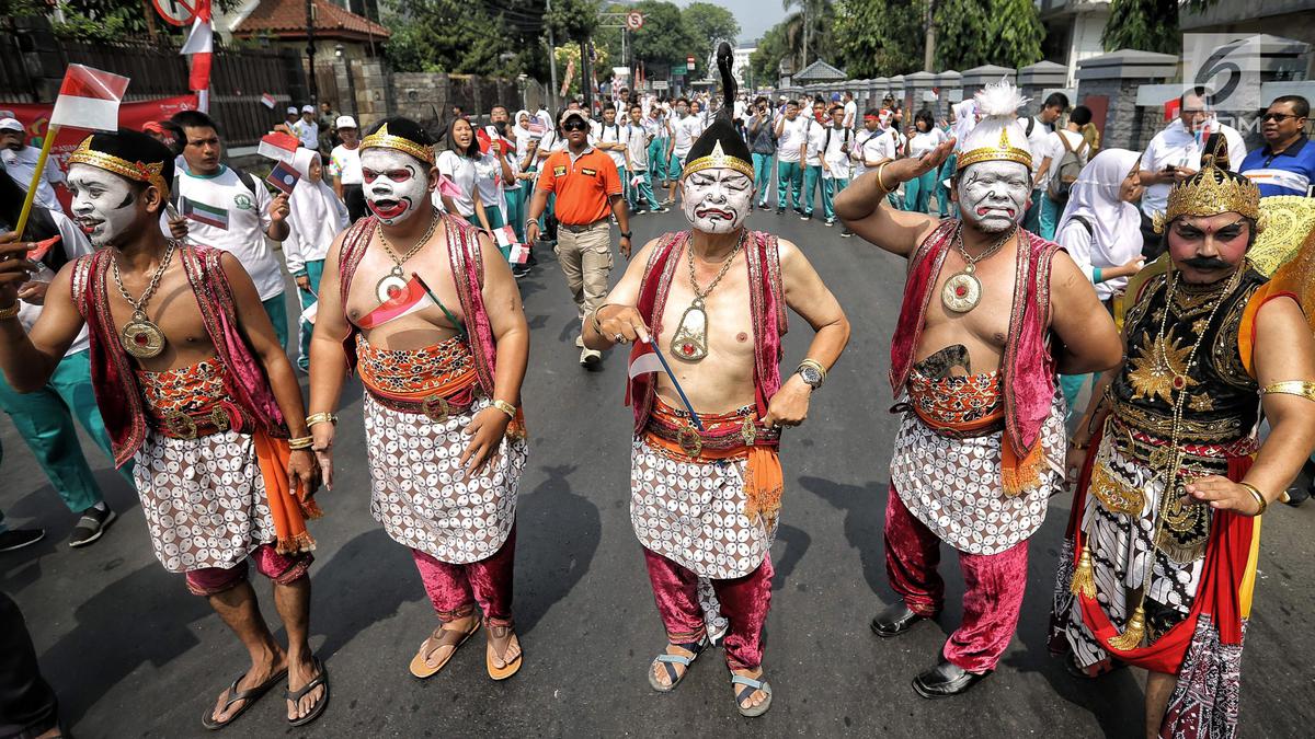 FOTO : Wayang Orang Ramaikan Pawai Obor Asian Games 2018 - Foto ...