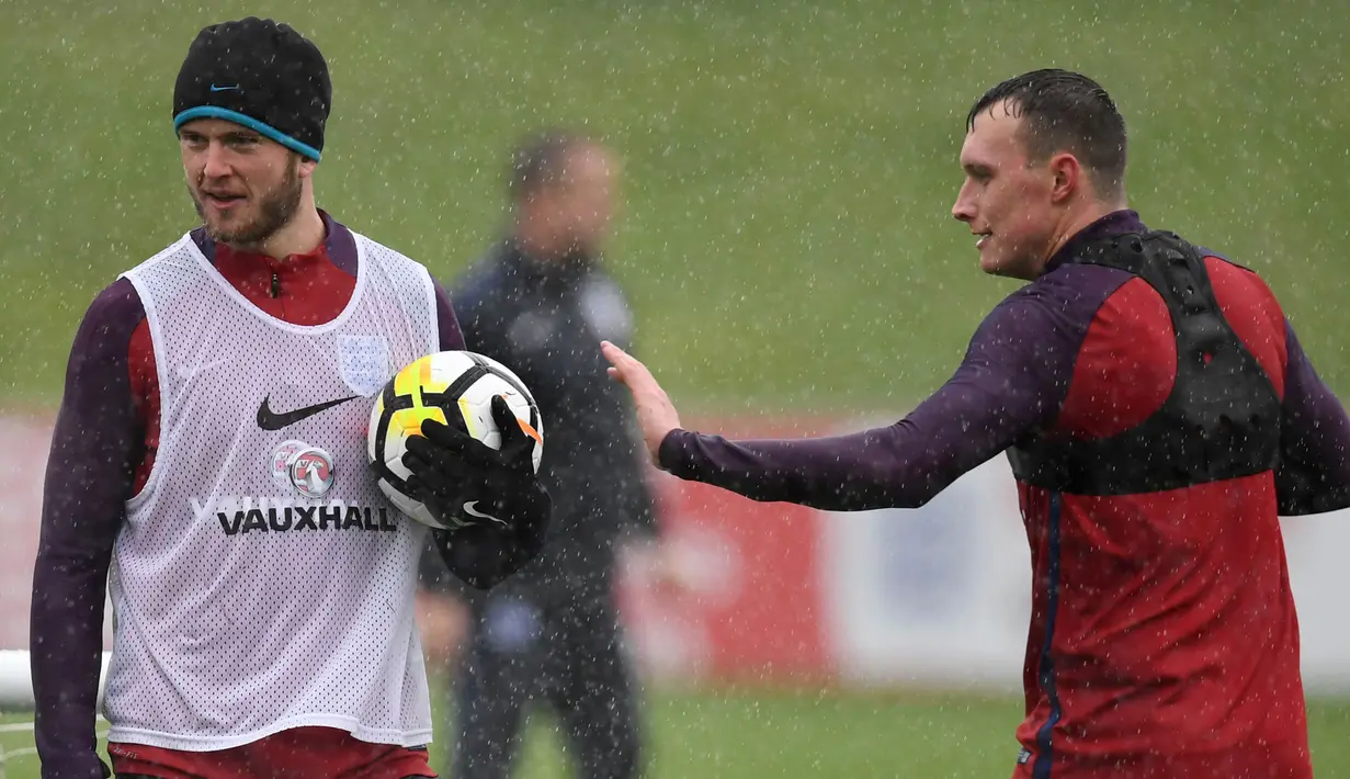 FOTO: Inggris Bersiap Jelang Hadapi Jerman dan Brasil - Dunia Bola.com