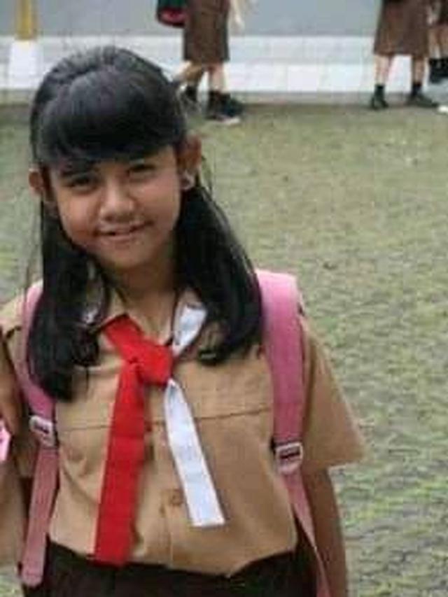 6 Potret Jadul Ziva Magnolya Saat Masih Sekolah, Masa SMA Curi Perhatian - Hot Liputan6.com