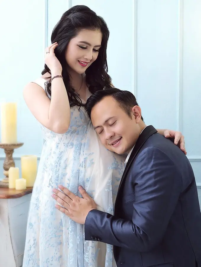 Kisah Kadek Devi, Mulai dari Karir, Pacaran, Menikah Hingga Melahirkan Anak Kembar ...